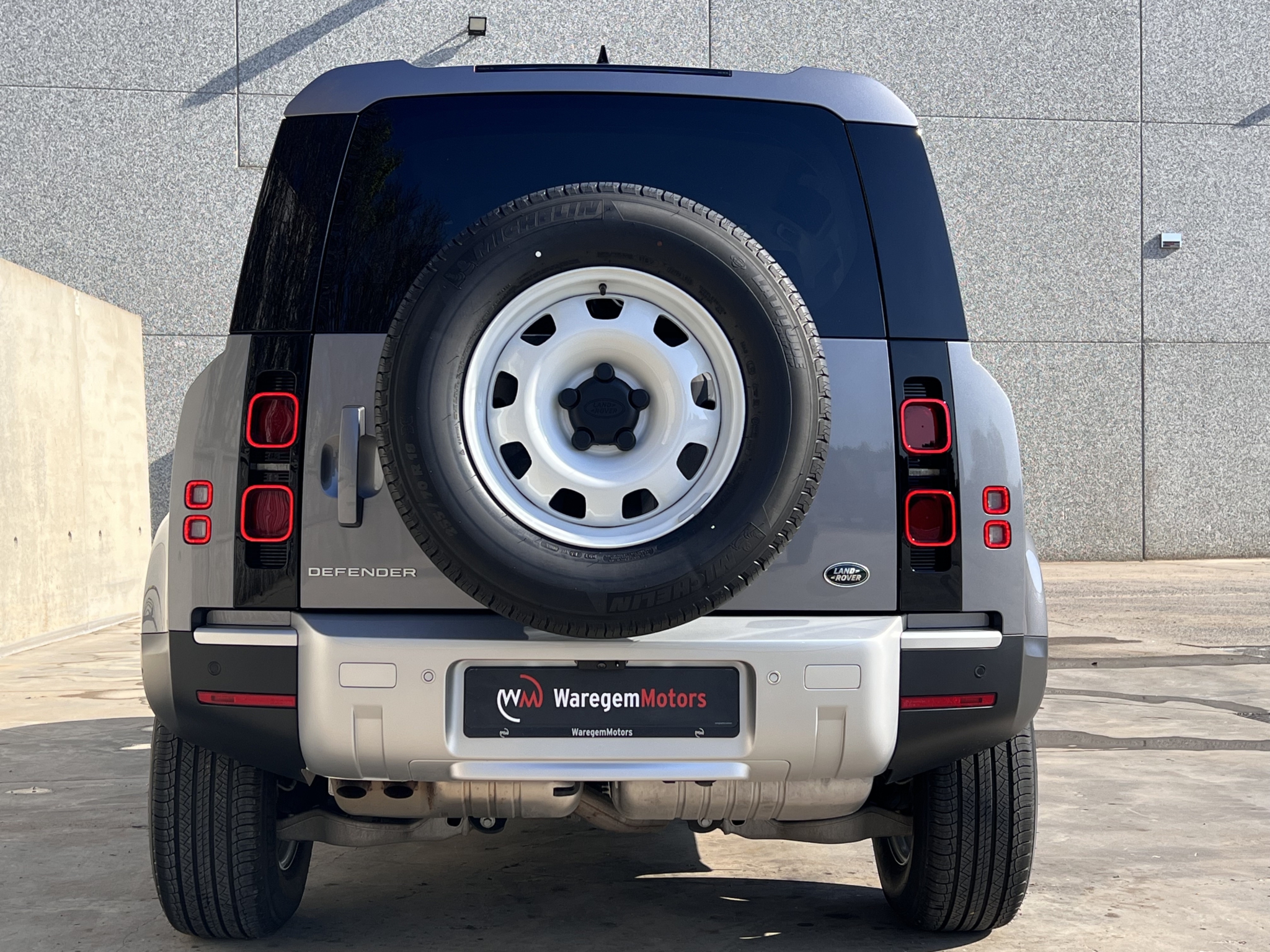 Defender 110 D200 !!! 3L motor !!! Ombouw lichte… | Waregem Motors BV